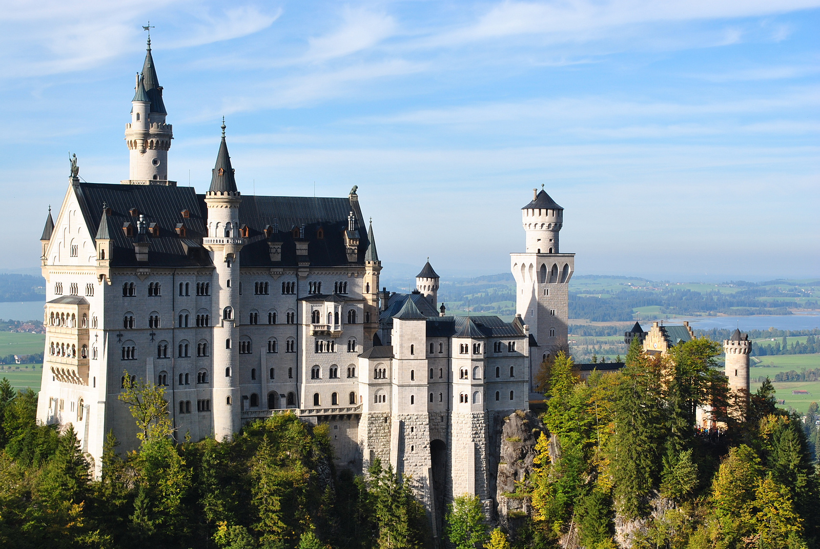 TripAdvisor Reveals the 12 Most Fairytale-Like Destinations in the ...